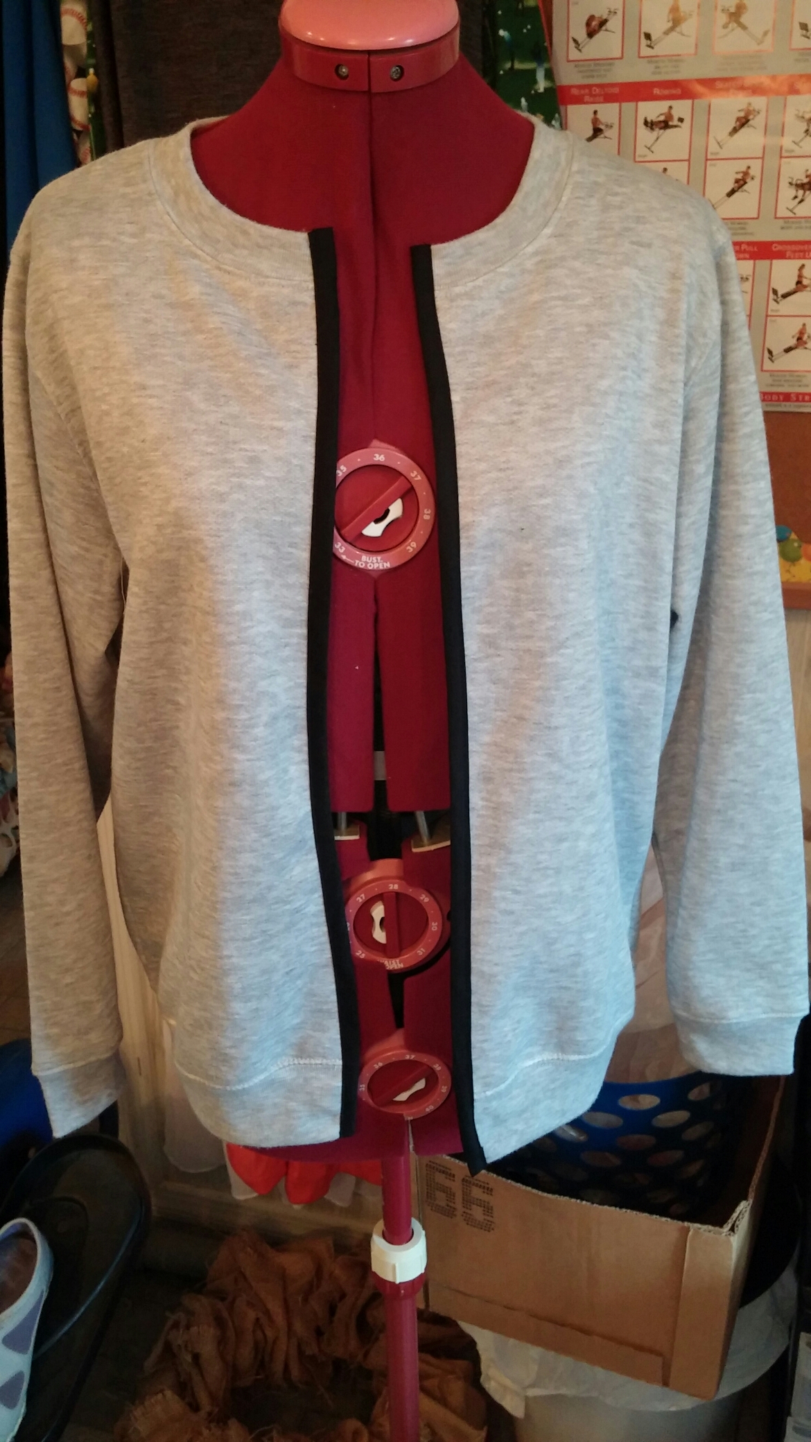 Sweatshirt into cardigan tutorial – Issababy Creates
